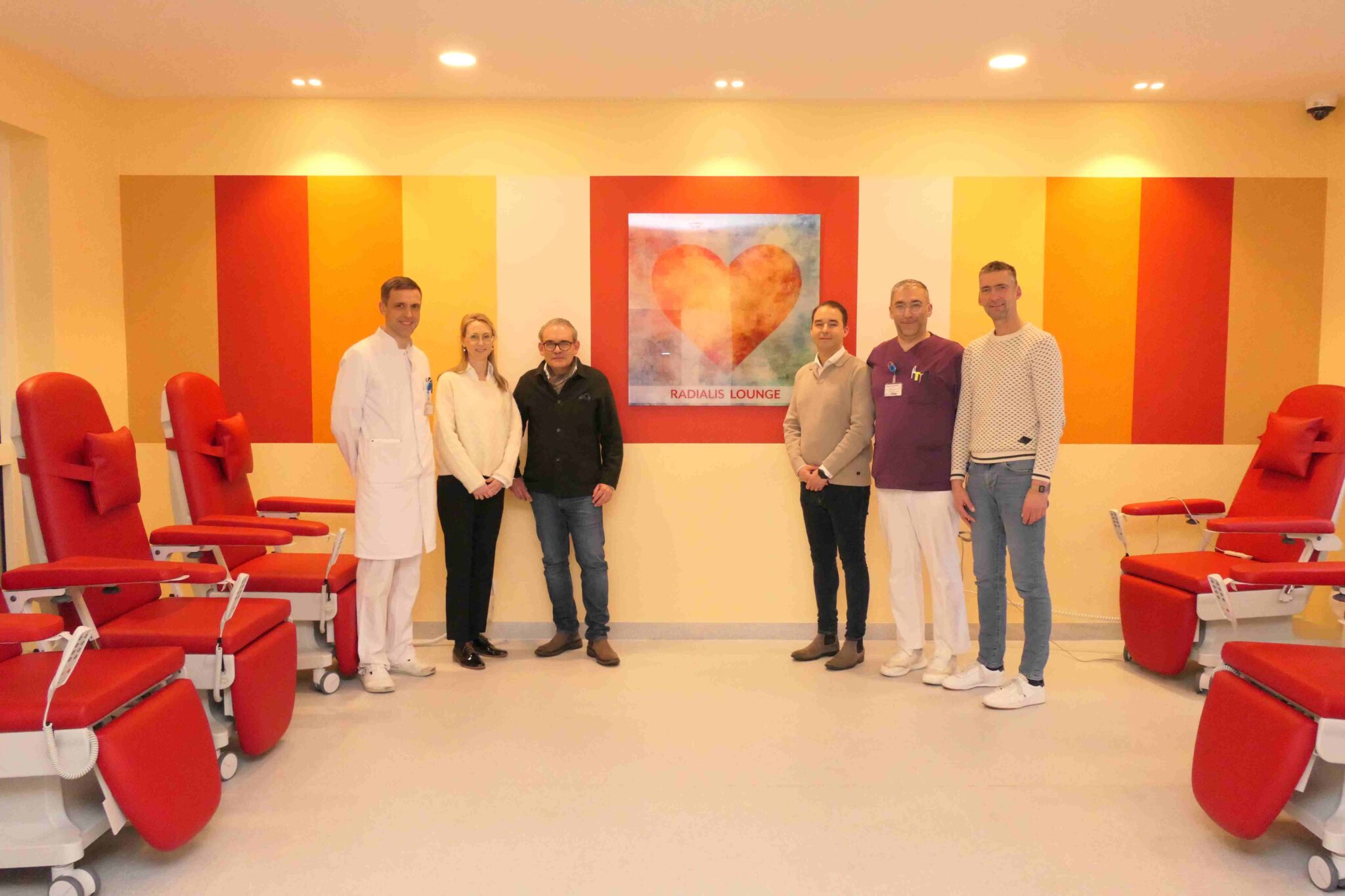 Knappschaft Kliniken Bottrop: Neue Radialis Lounge verbindet Hightech ...